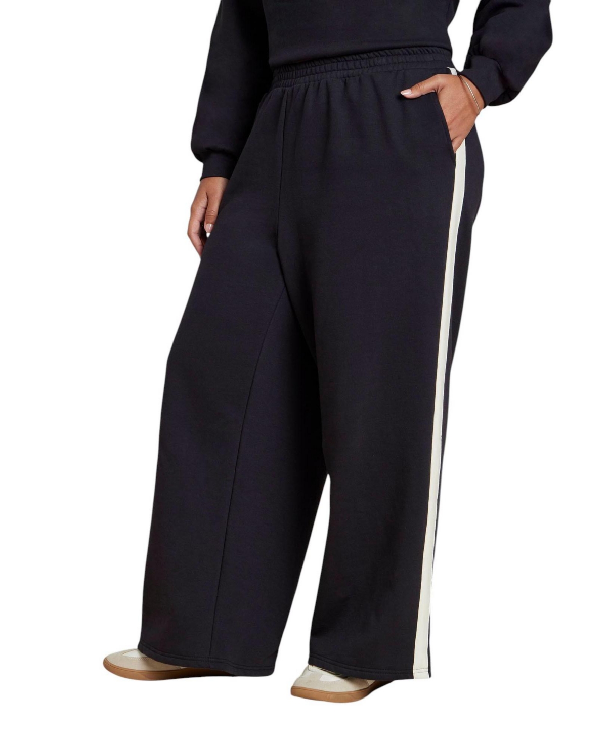 Click here for Eloquii Womens Plus Size Stripe Detail Sweatpant -... prices