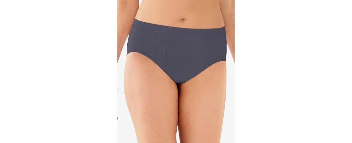 Click here for Bali One Smooth U All-Over Smoothing Hi Cut Brief... prices
