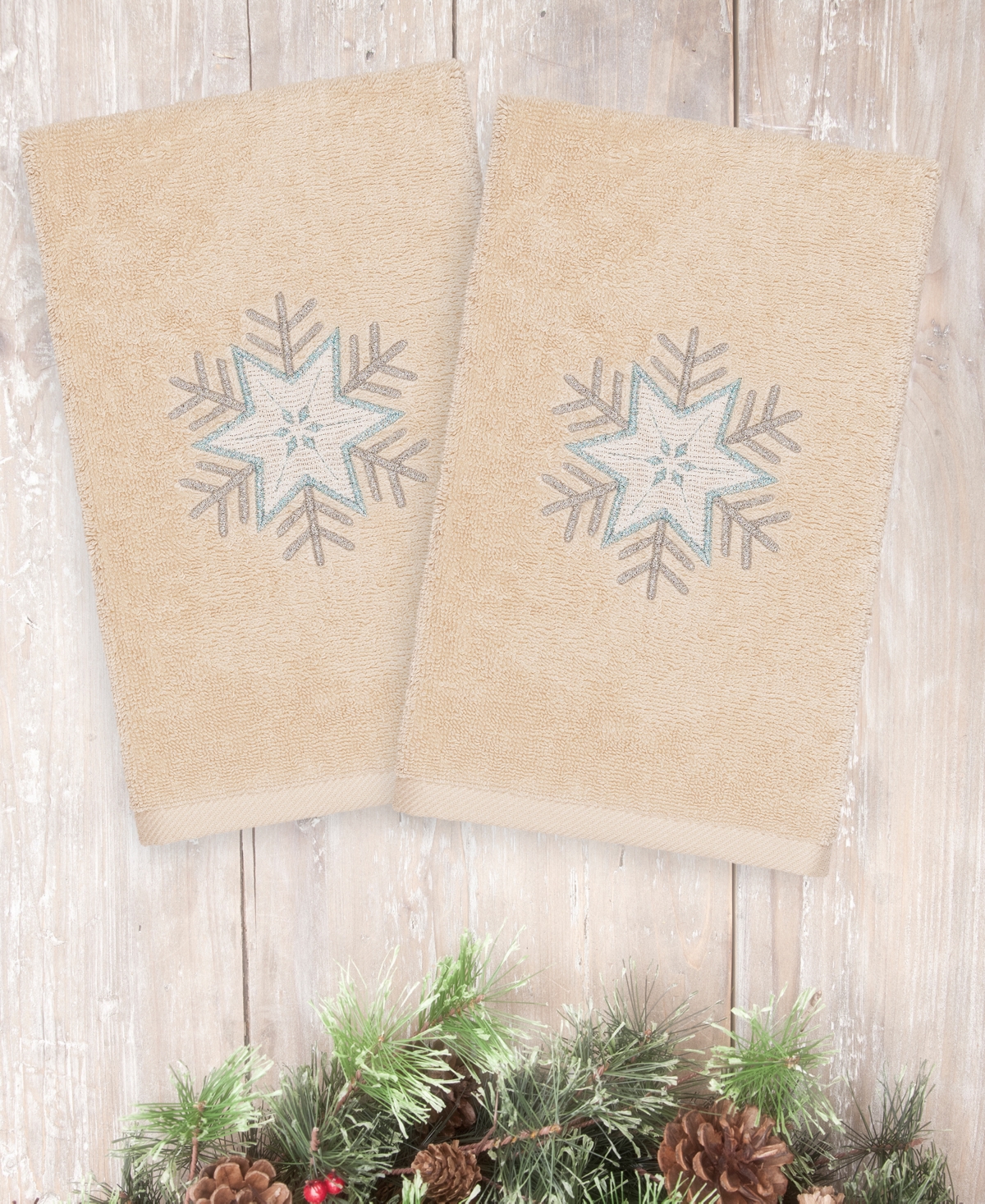 Linum Home Textiles Christmas Crystal Hand Towel Set Of 2