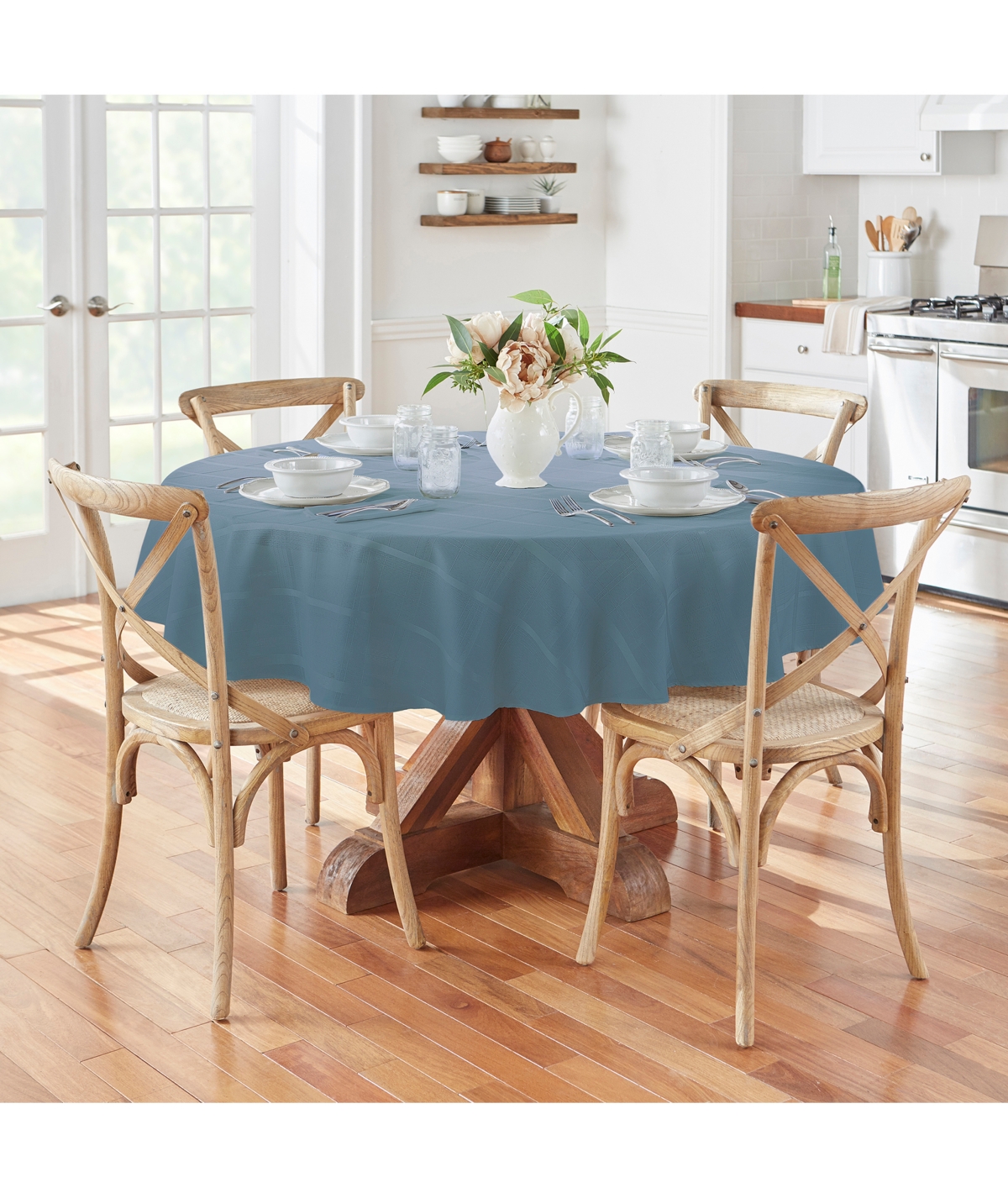 Click here for Elrene Elegance Plaid Tablecloth 90 Round - Blue S... prices