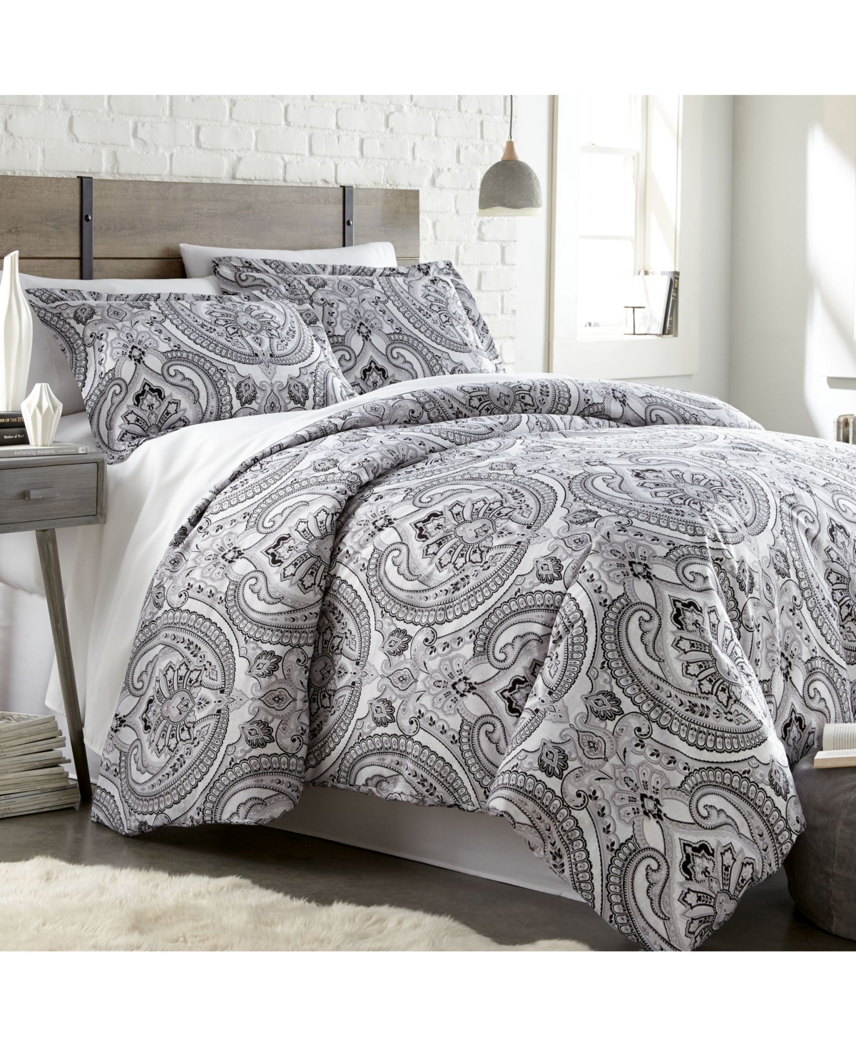Click here for Southshore Fine Linens Classic Paisley 3-Pc. Rever... prices