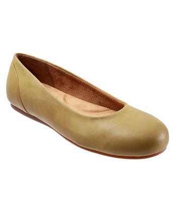 SoftWalk Sonoma Flat - Macy's