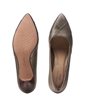 Clarks Collection Women's Linvale Sage Pumps - Macy's