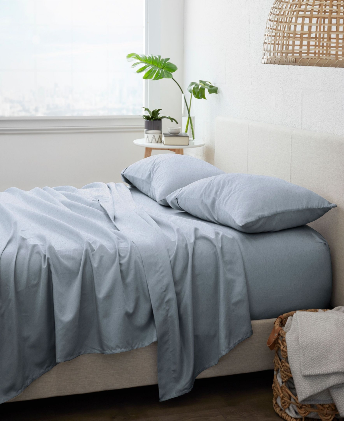Click here for ienjoy Home Ultra Soft Flannel 4-Pc. Sheet Set  Qu... prices
