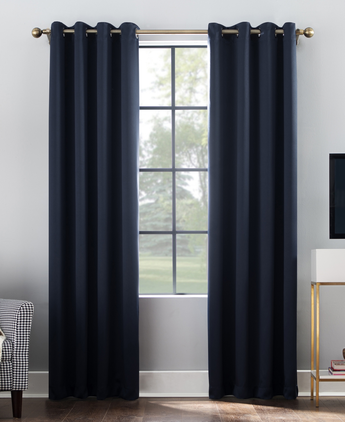 Click here for Oslo Theater Grade Extreme 100 Blackout Grommet Cu... prices