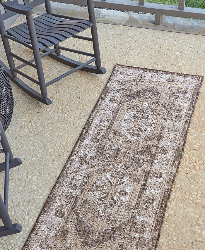 Bayshore Home Outdoor BH Pashio Traditional II Valeria 2' x 6' Runner ...