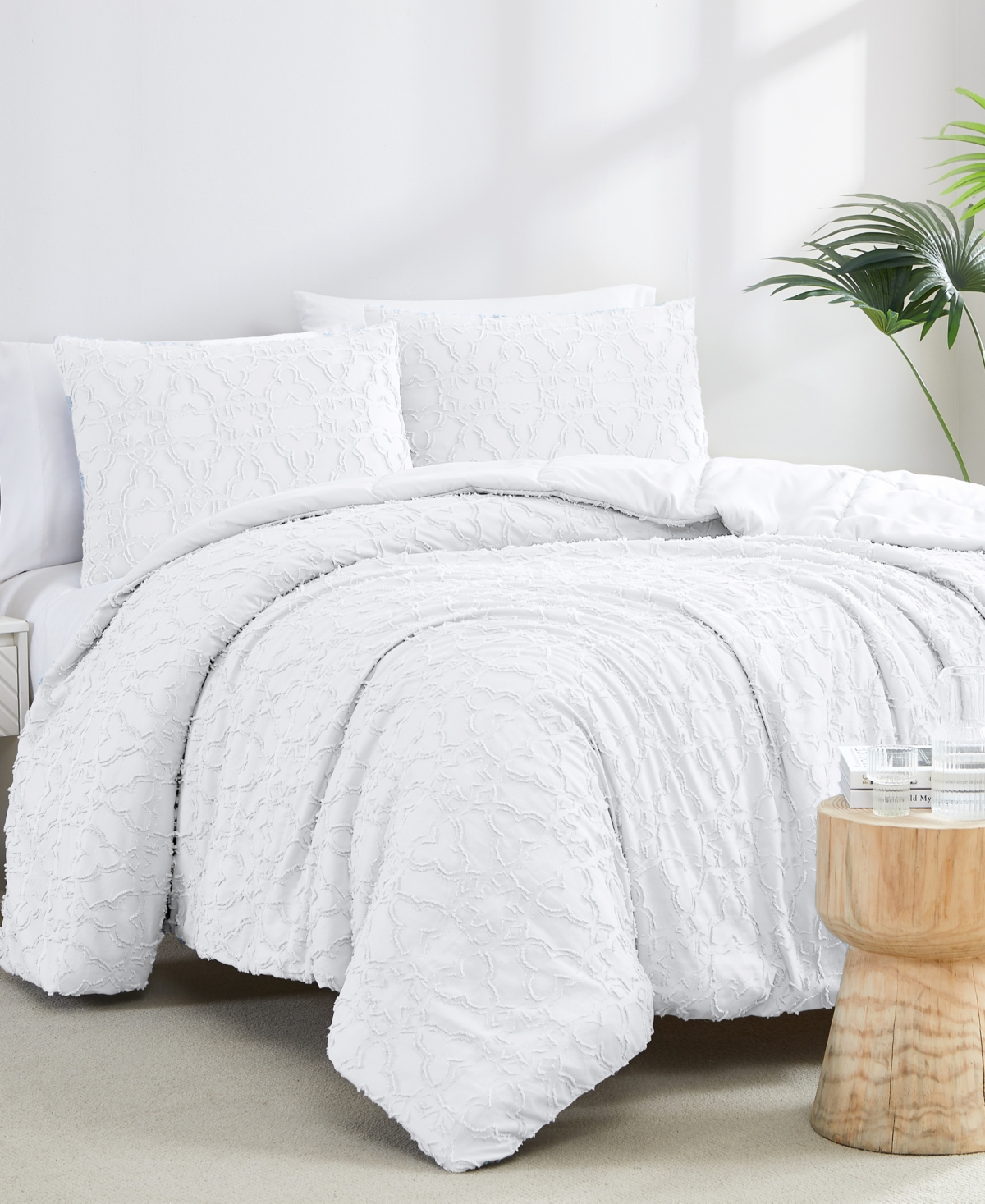 Click here for Southshore Fine Linens Stella Clipped Jacquard 3-P... prices
