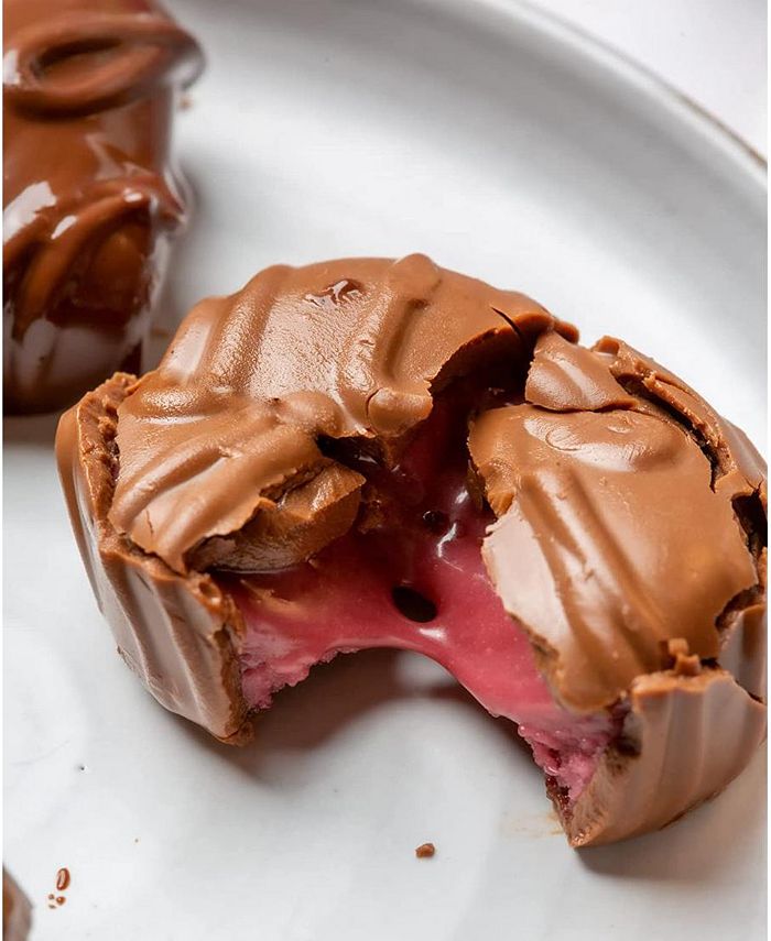 Bonnie & Pop Christmas Gift Basket- Holiday Chocolate Gift Basket- 2 ...