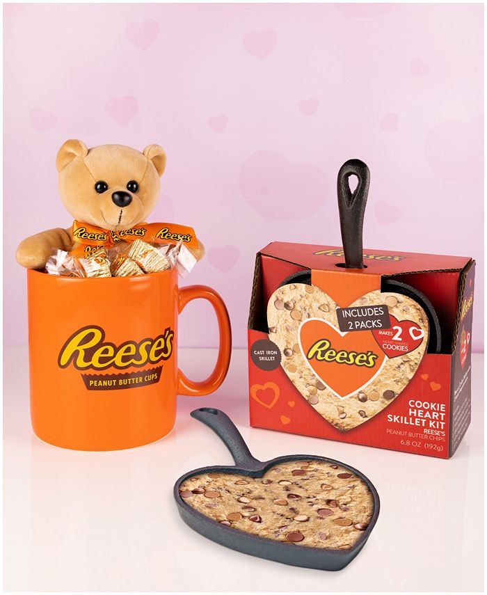 Reese's Lovers Valentine's Day Gift Bundle - Macy's