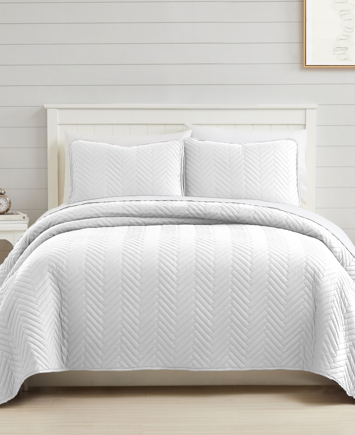 Click here for Southshore Fine Linens Solid Color Chevron 3-Pc. Q... prices