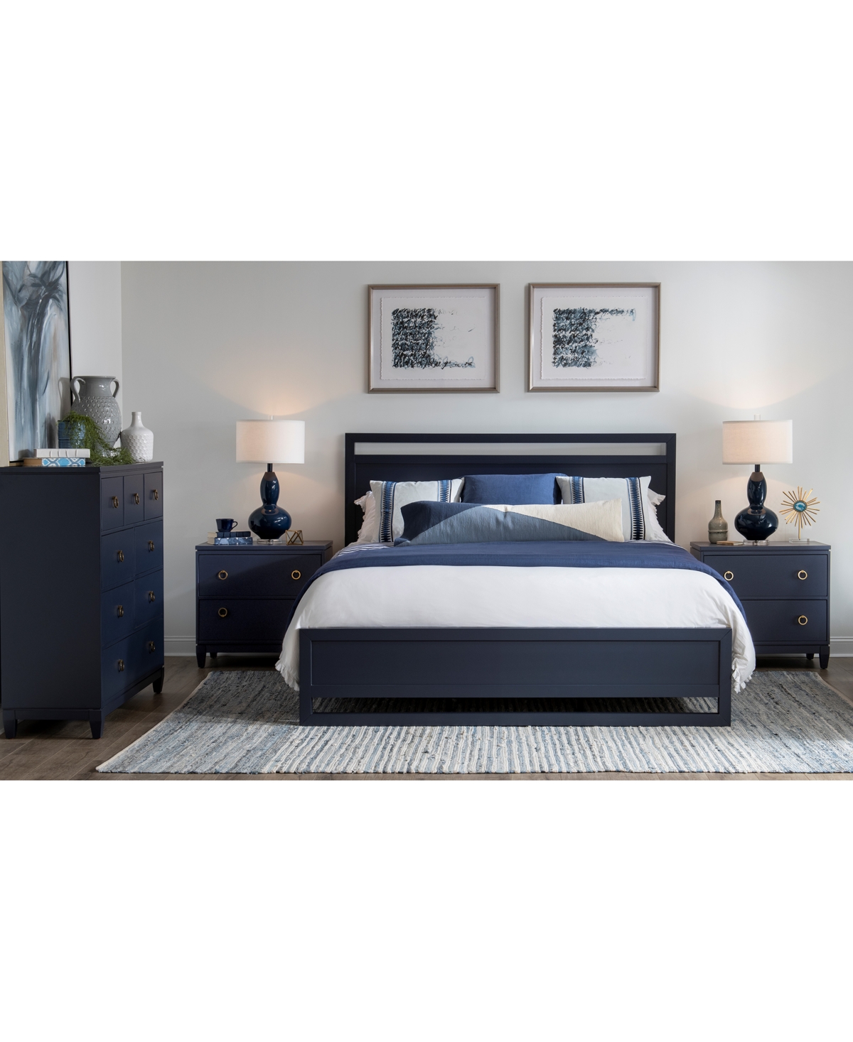 Summerland 3pc Bedroom Set (Queen Panel Bed  Chest  Nightstand) - Blue