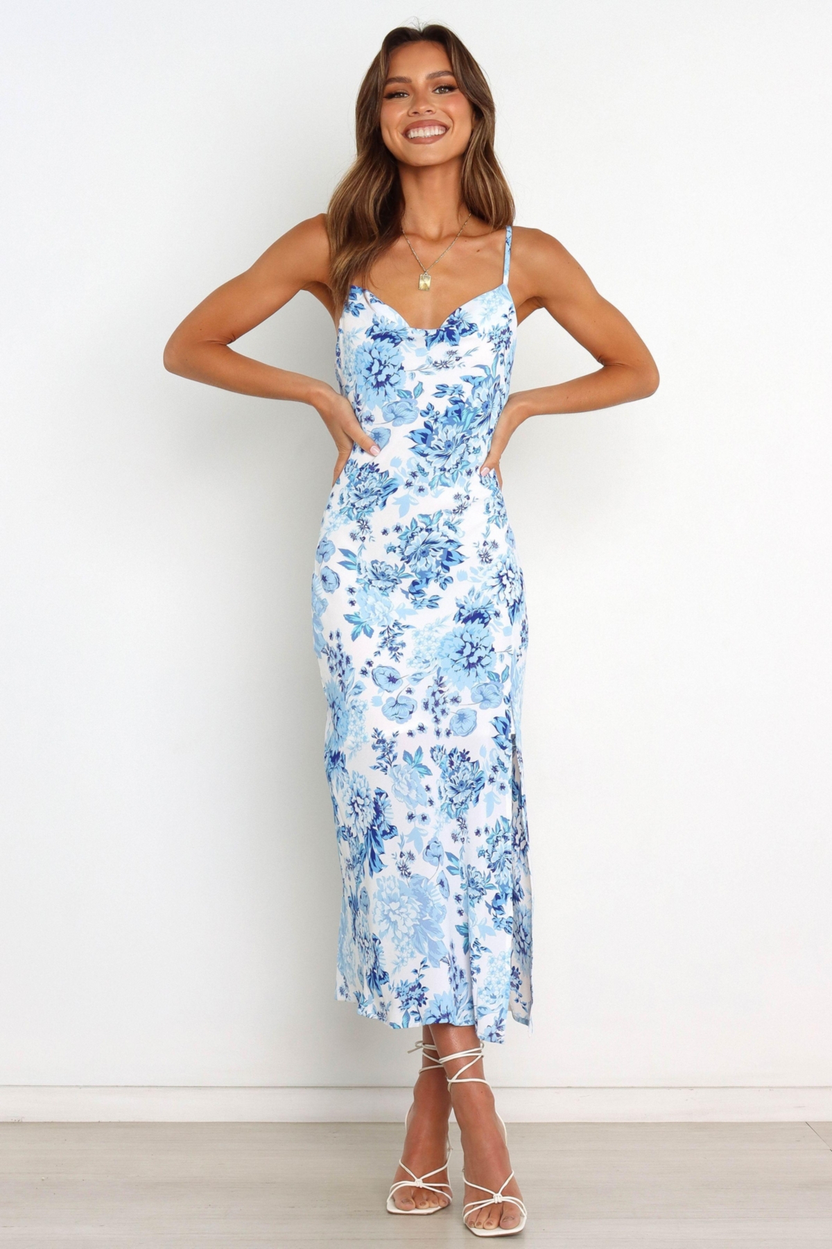 Click here for Petal and Pup Womens Yelena Dress - Blue prices