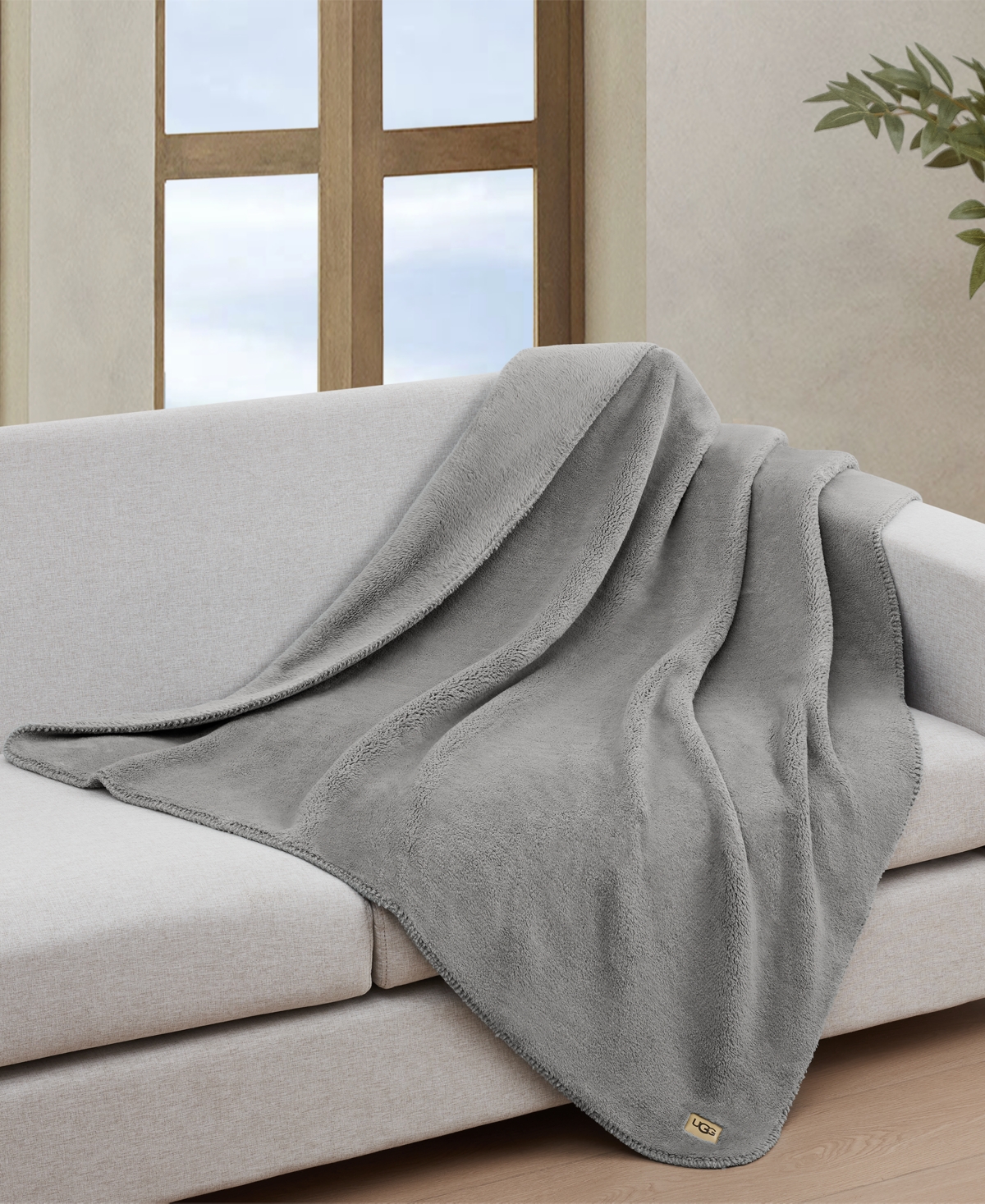 Click here for Ugg Saige Plush Throw  50 x 70 - Seal prices