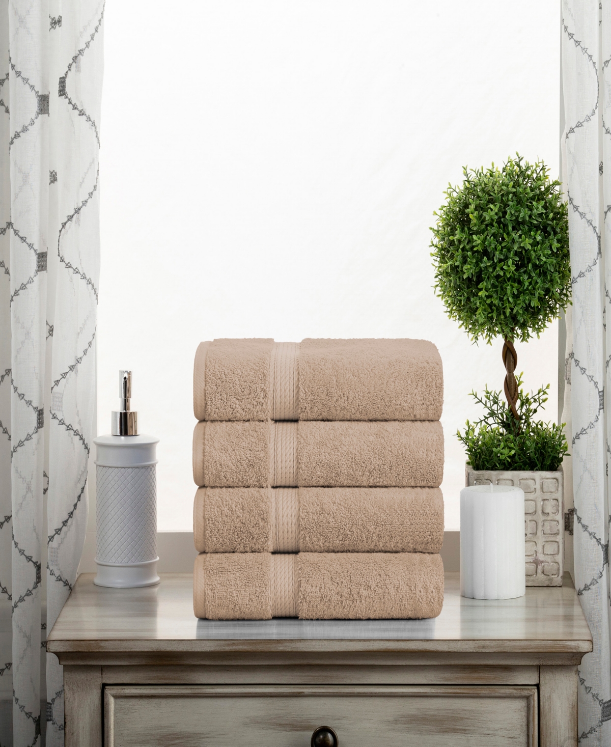 Click here for Superior 100 Egyptian Cotton 4-Piece Hand Towel Se... prices