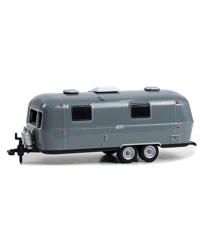 Greenlight 1/64 Airstream Double-Axle Land Yacht Safari, Hitched Homes ...