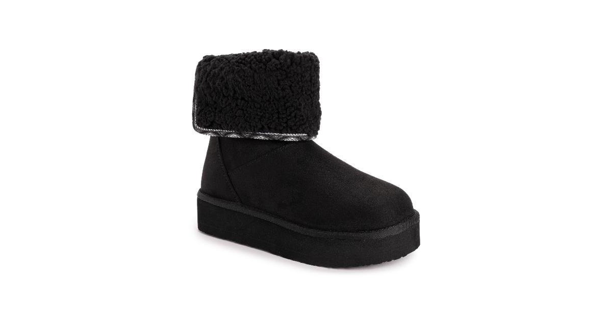 Click here for Muk Luks Womens Amelia Boot - Black prices