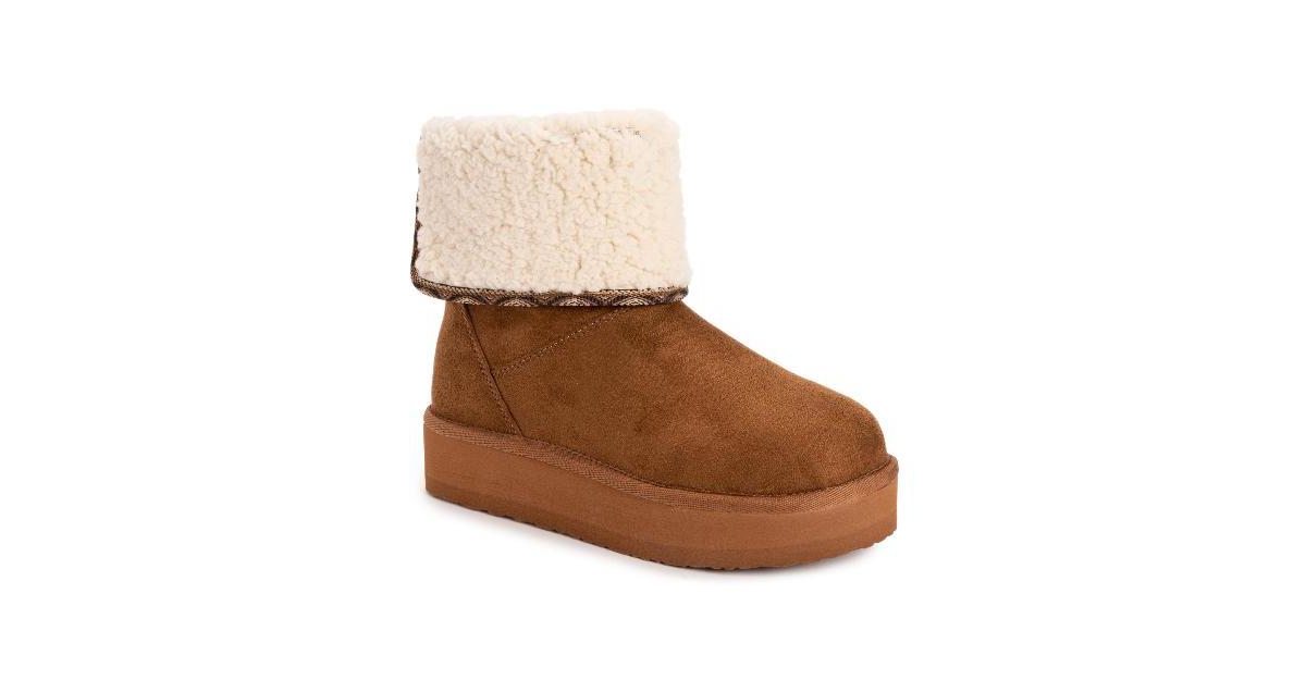 Click here for Muk Luks Womens Amelia Boot - Chestnut prices