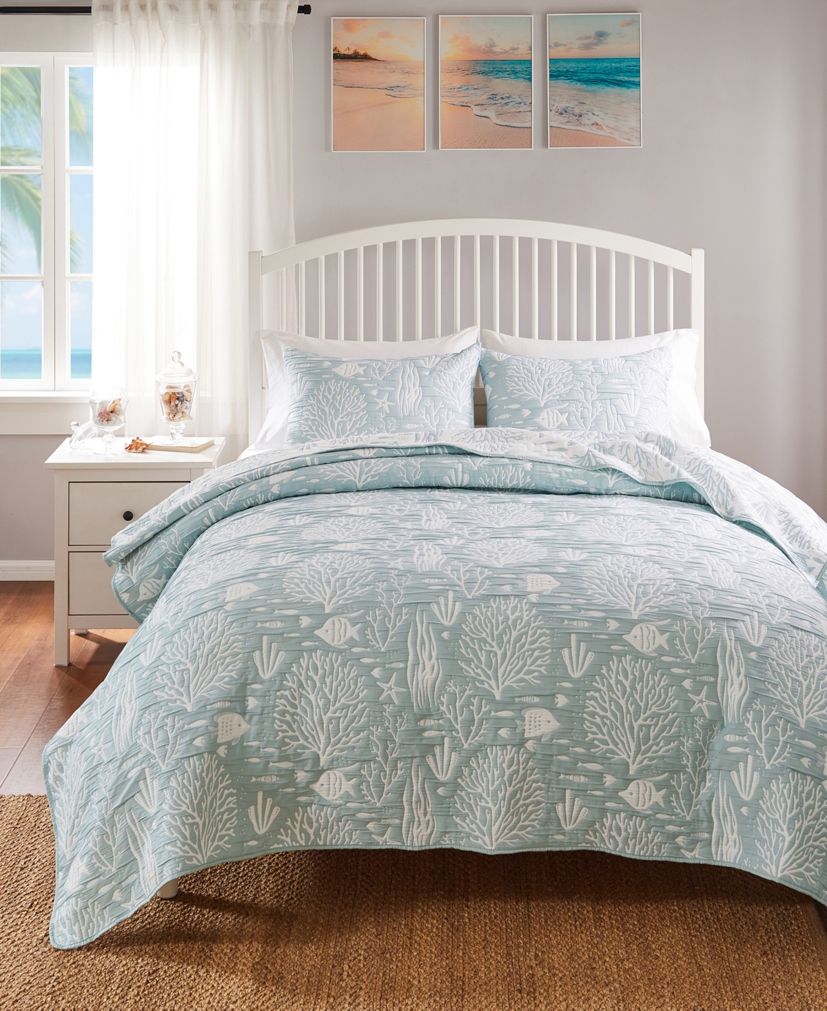 Click here for Greenland Home Fashions Marina Woven Jacquard Reve... prices