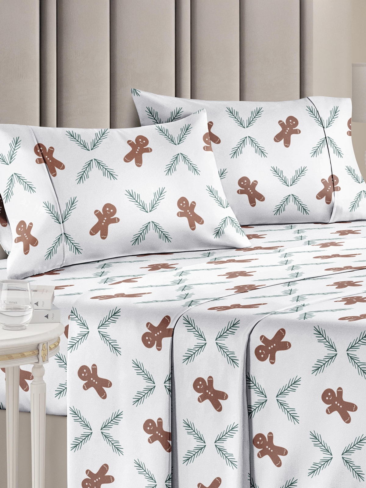 Click here for Christmas 4 Piece Microfiber Sheet Set (Queen - Gi... prices