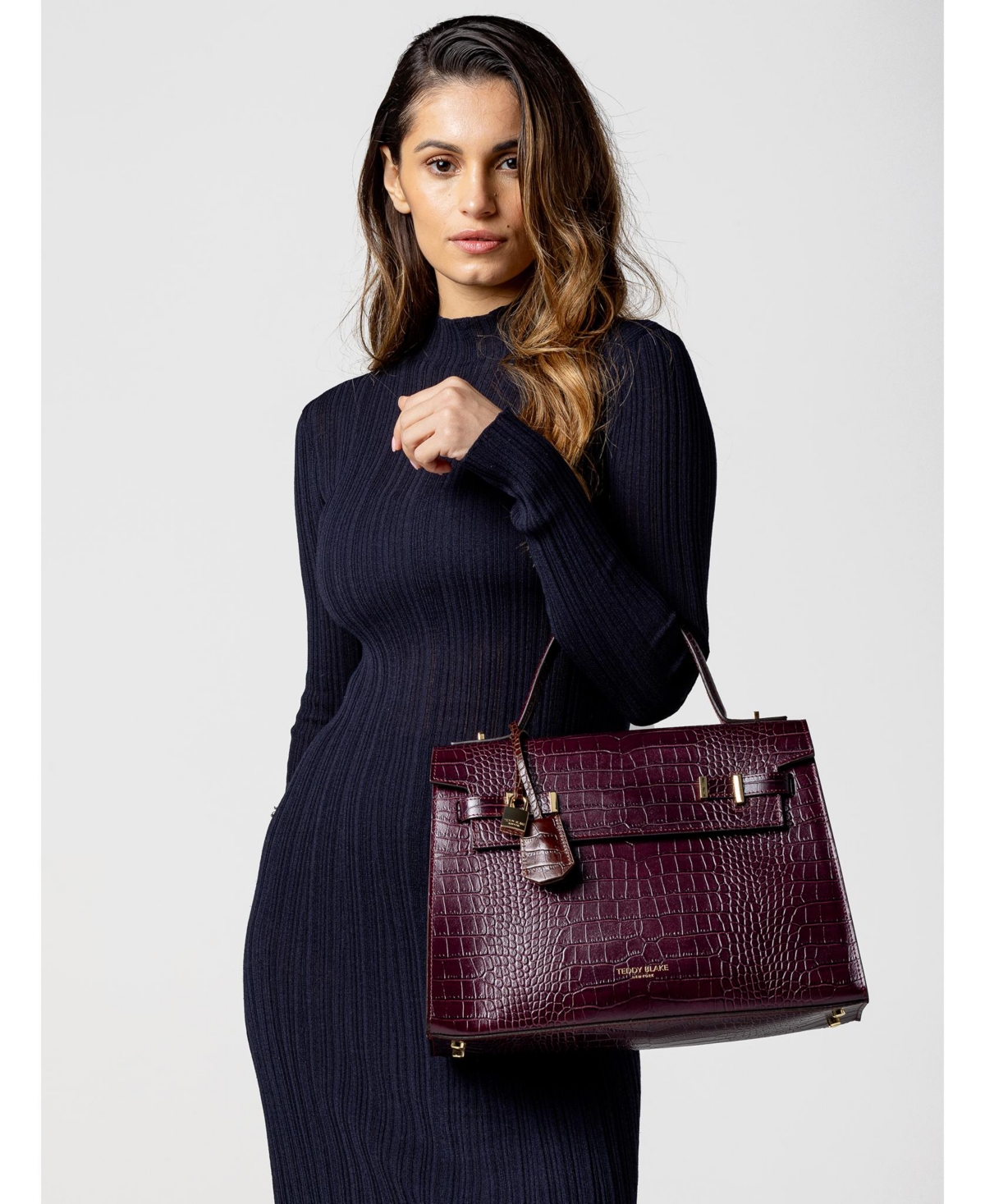 Click here for Ava Croco 14" - Dark brown prices