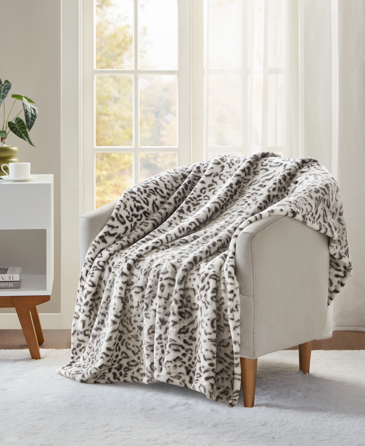 Click here for Premier Comfort Cozy Plush Printed Throw  50 x 70... prices