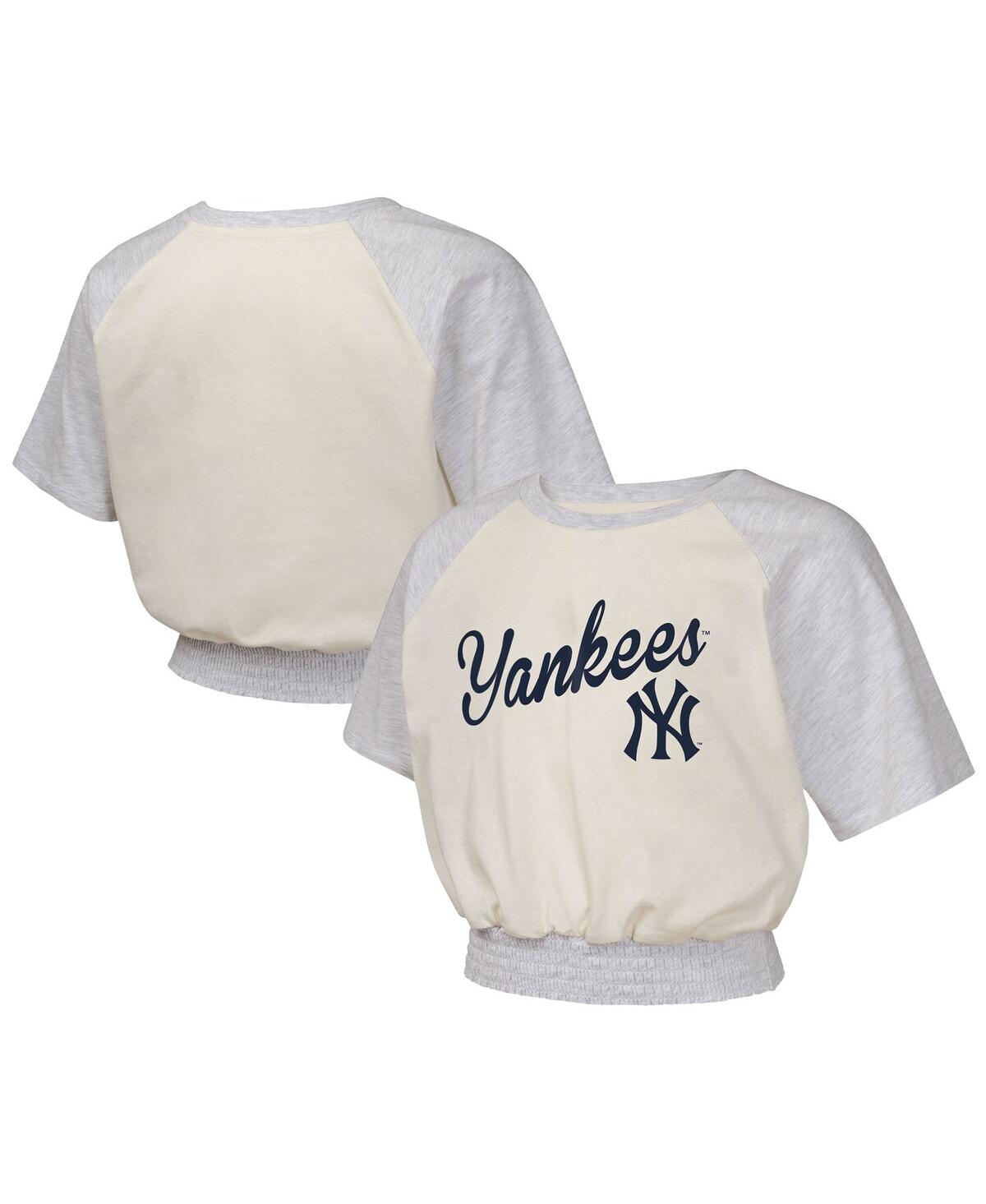 Click here for Outerstuff Girls Cream New York Yankees Curve Ball... prices