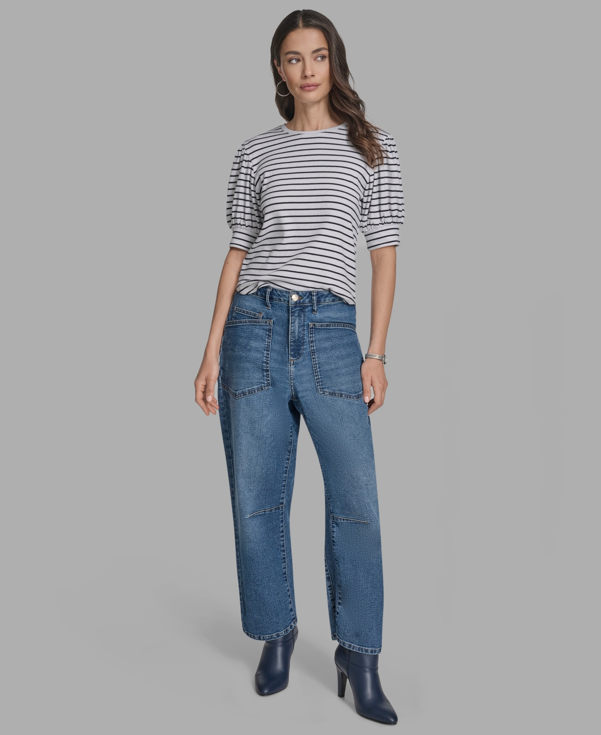 Click here for Bcbg Womens Knee Seam Patch Pocket Barrell-Leg Jea... prices