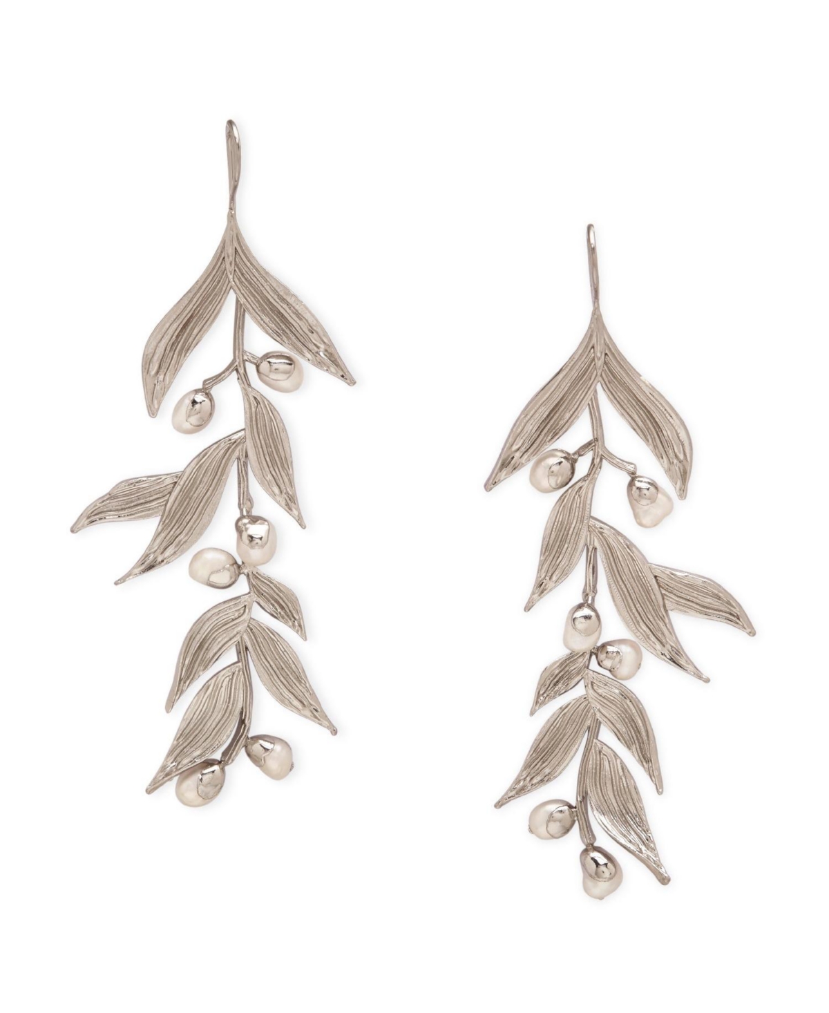 Click here for Dhwani Bansal Isaro Chandeliers (Wg) - White rhodi... prices