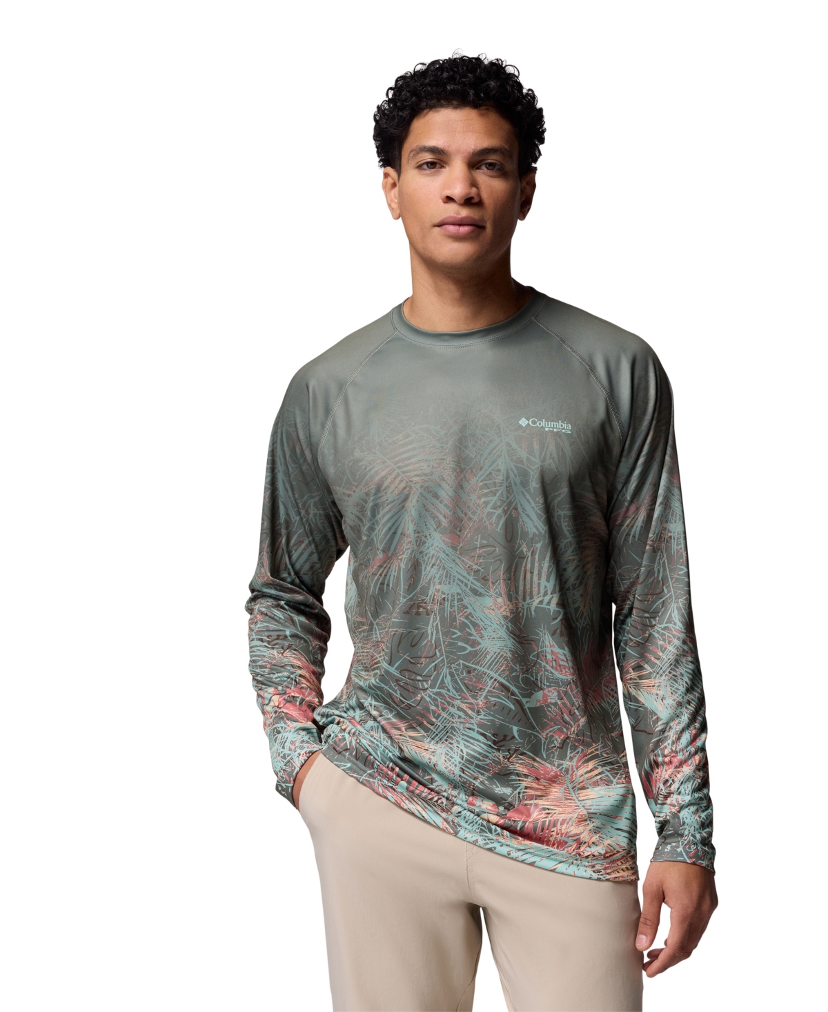 Click here for Columbia Mens Super Terminal Tackle Border Circle... prices