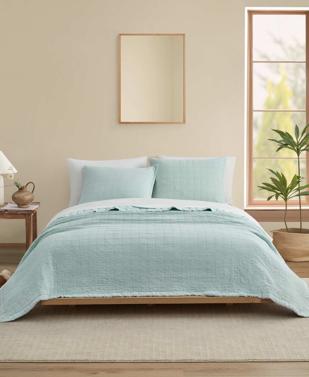 Click here for Ugg Campo Exquisite 3-Pc. Quilt Set  King - Marble prices