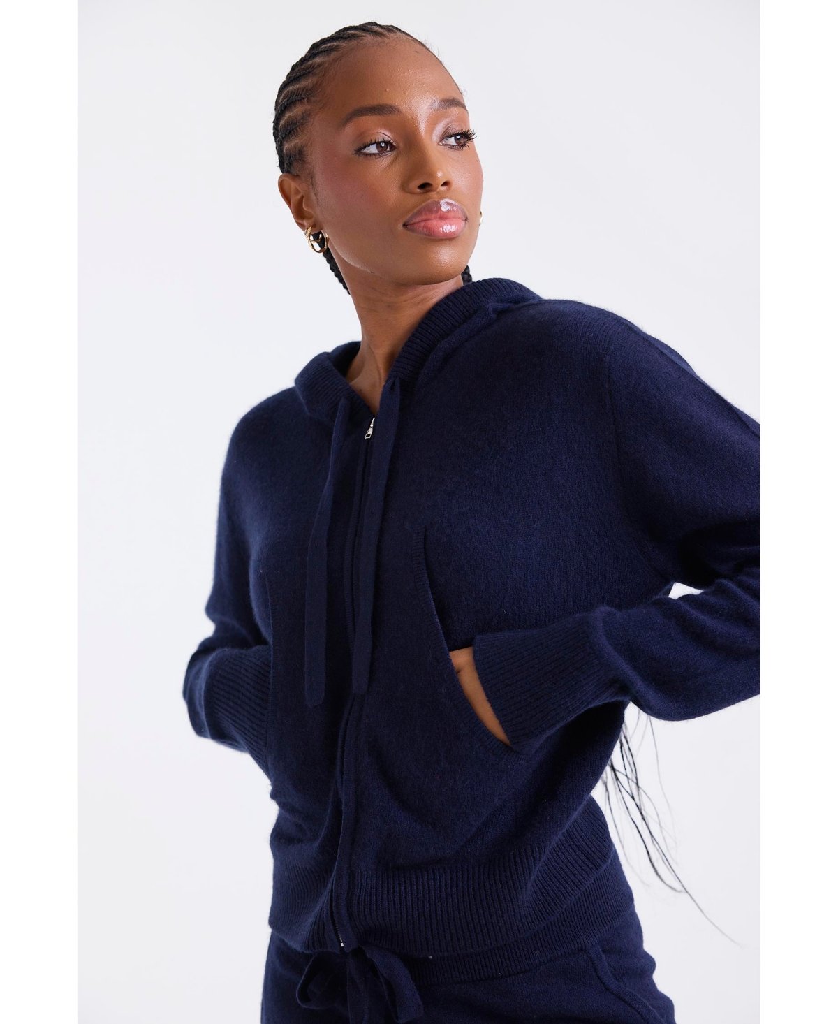 Click here for 1982 Womens Lavinia Crop Zip Up Cashmere Sweater -... prices