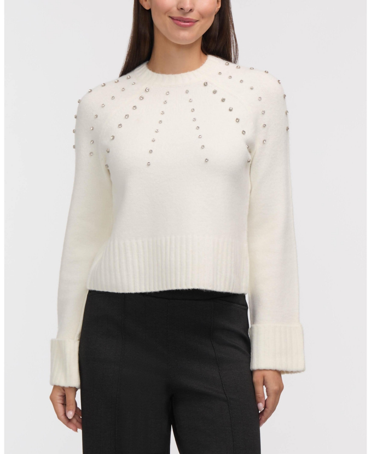 Click here for Ellen Tracy Womens Embellished Raglan Sleeve Sweat... prices