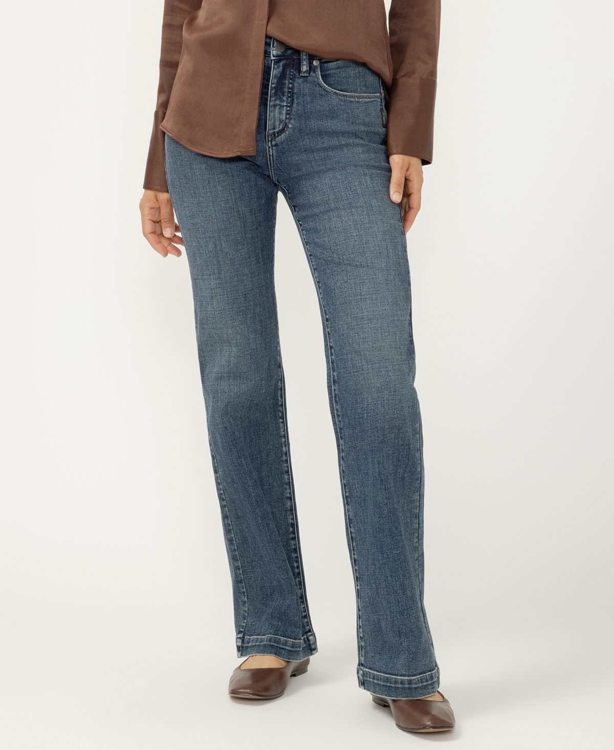 Click here for Silver Jeans Co. Womens Avery Curvy-Fit Trouser Je... prices