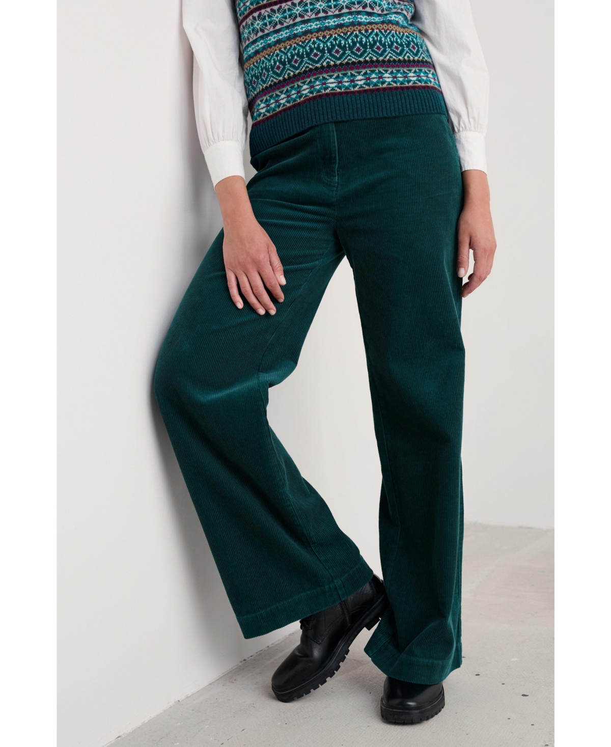 Click here for Seasalt Cornwall Womens Dillwyn Pants - Dark wreck... prices