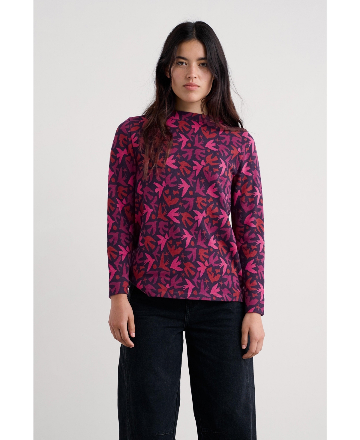 Click here for Seasalt Cornwall Womens Field Glass Top - Black prices