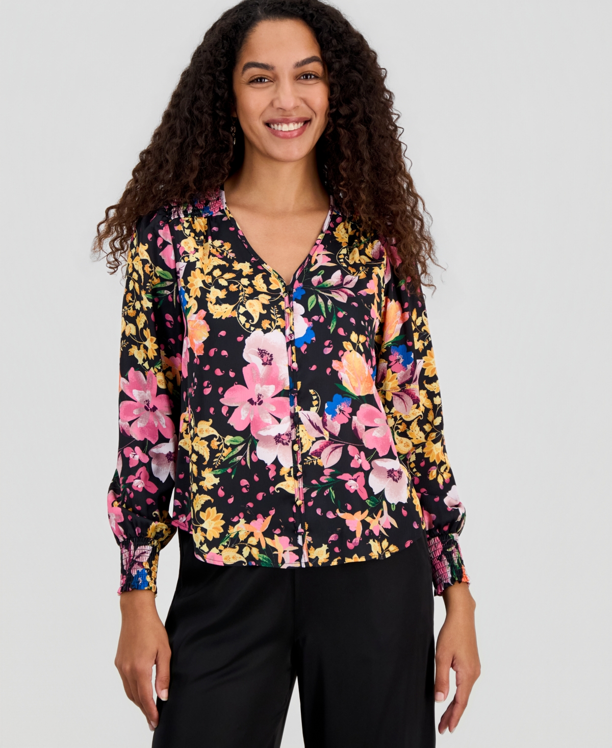 Click here for T Tahari Womens Printed V-Neck Pleated-Back Top -... prices