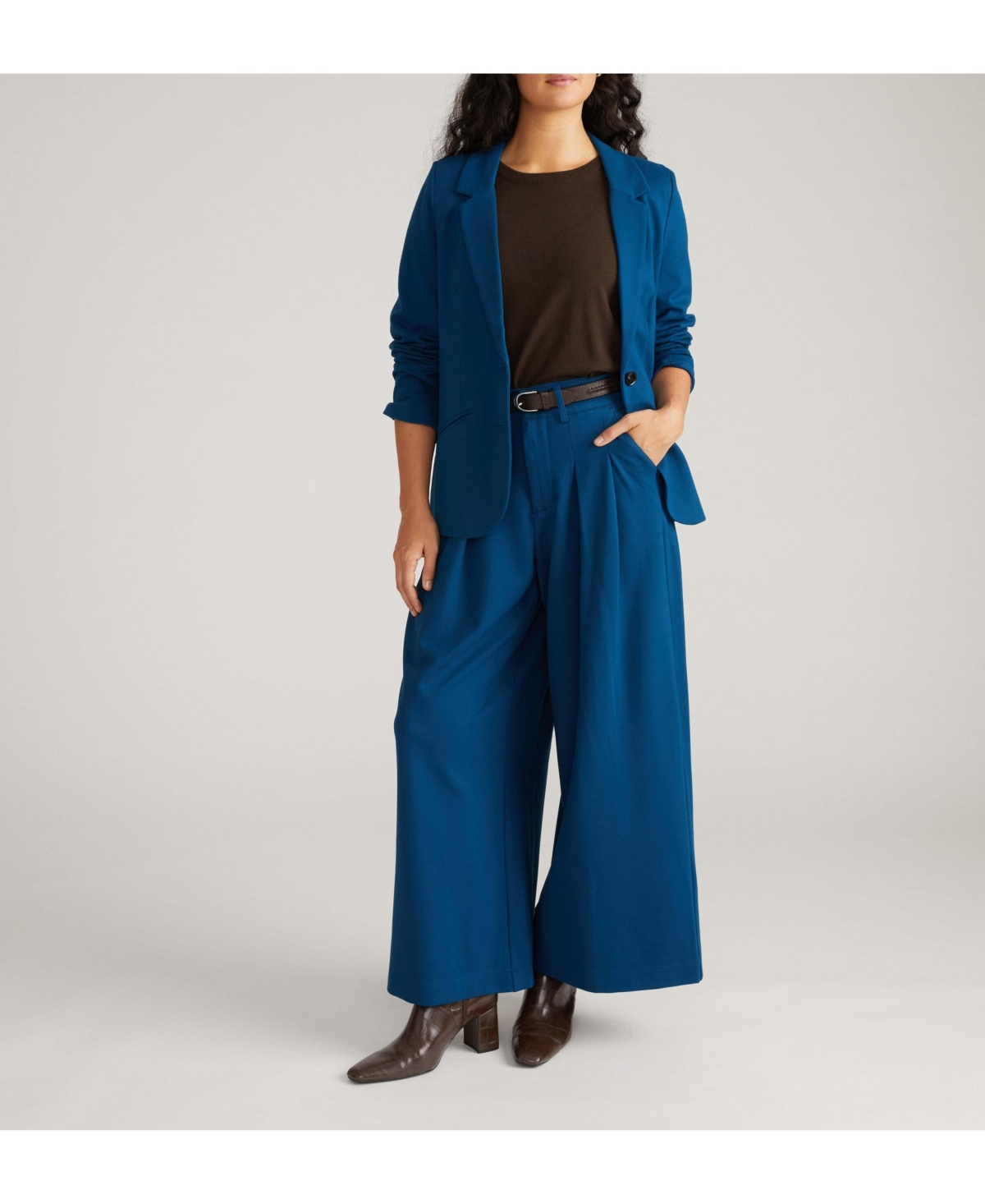 Click here for Universal Standard Womens Plus Size Palais Wide Le... prices