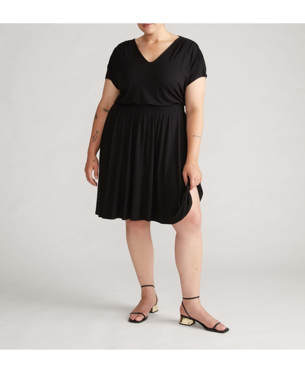 Click here for Universal Standard Plus Size Minetta Liquid Jersey... prices