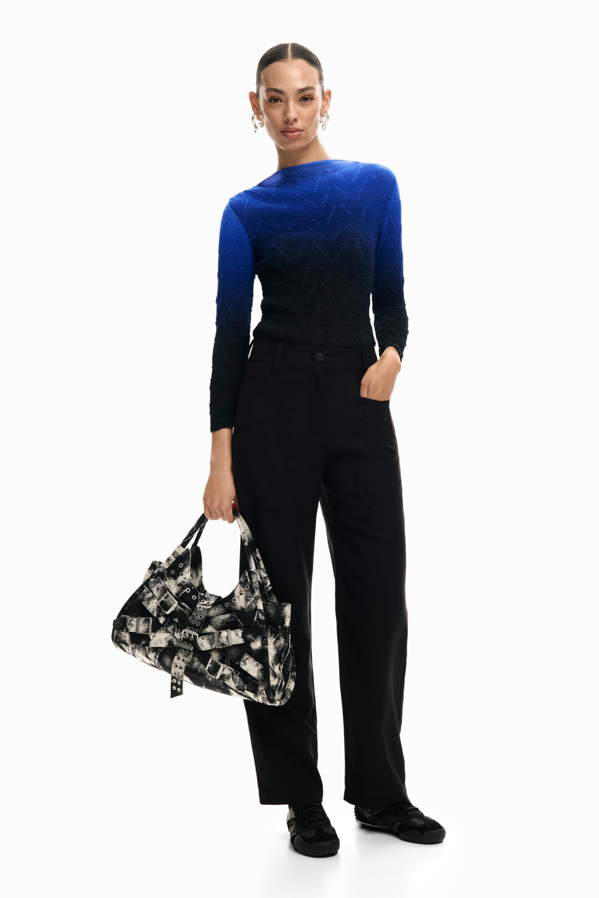 Click here for Desigual Womens Straight trousers pockets - Black prices