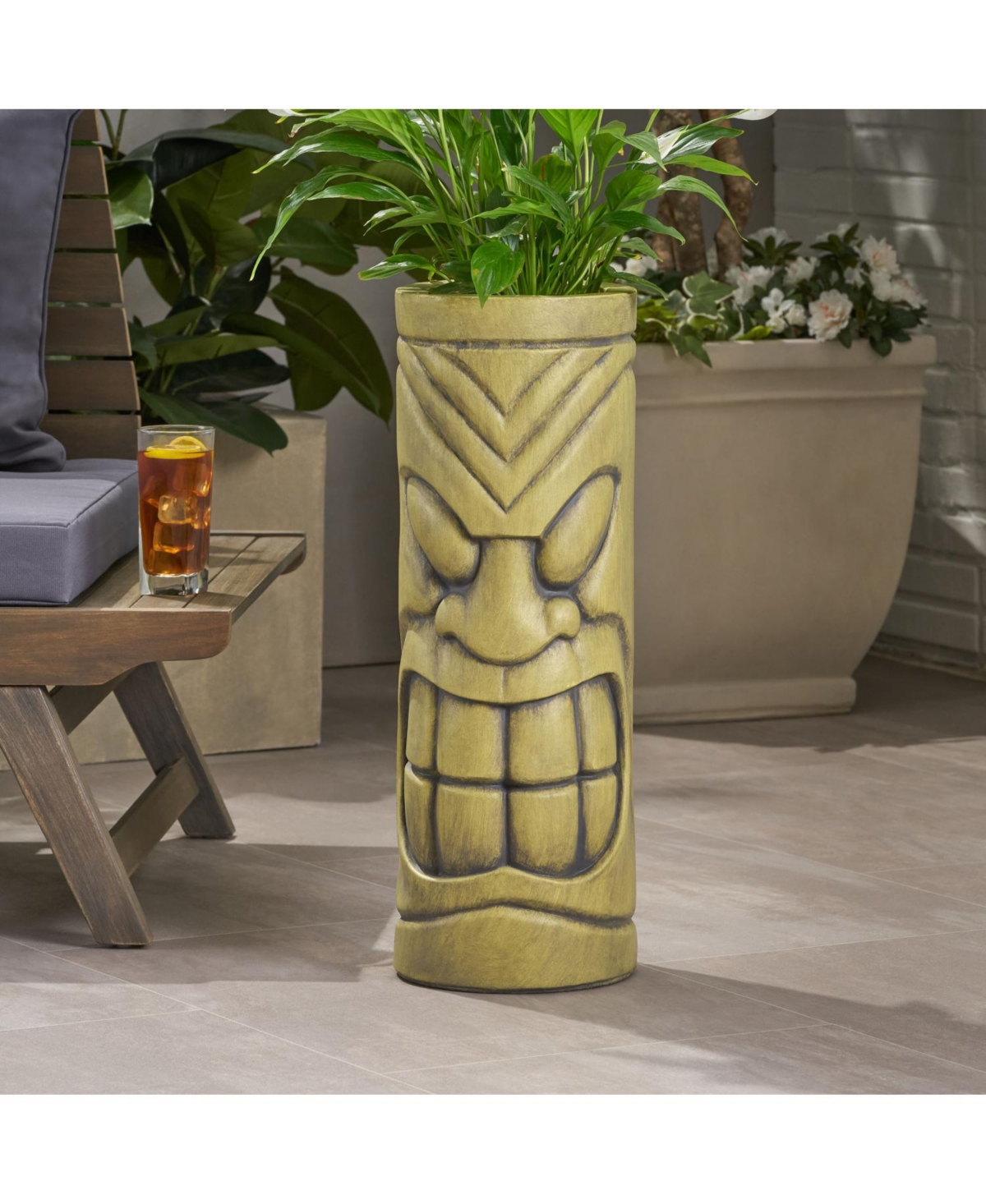 Click here for Streamdale Furniture Antique Green Face Pot Plante... prices