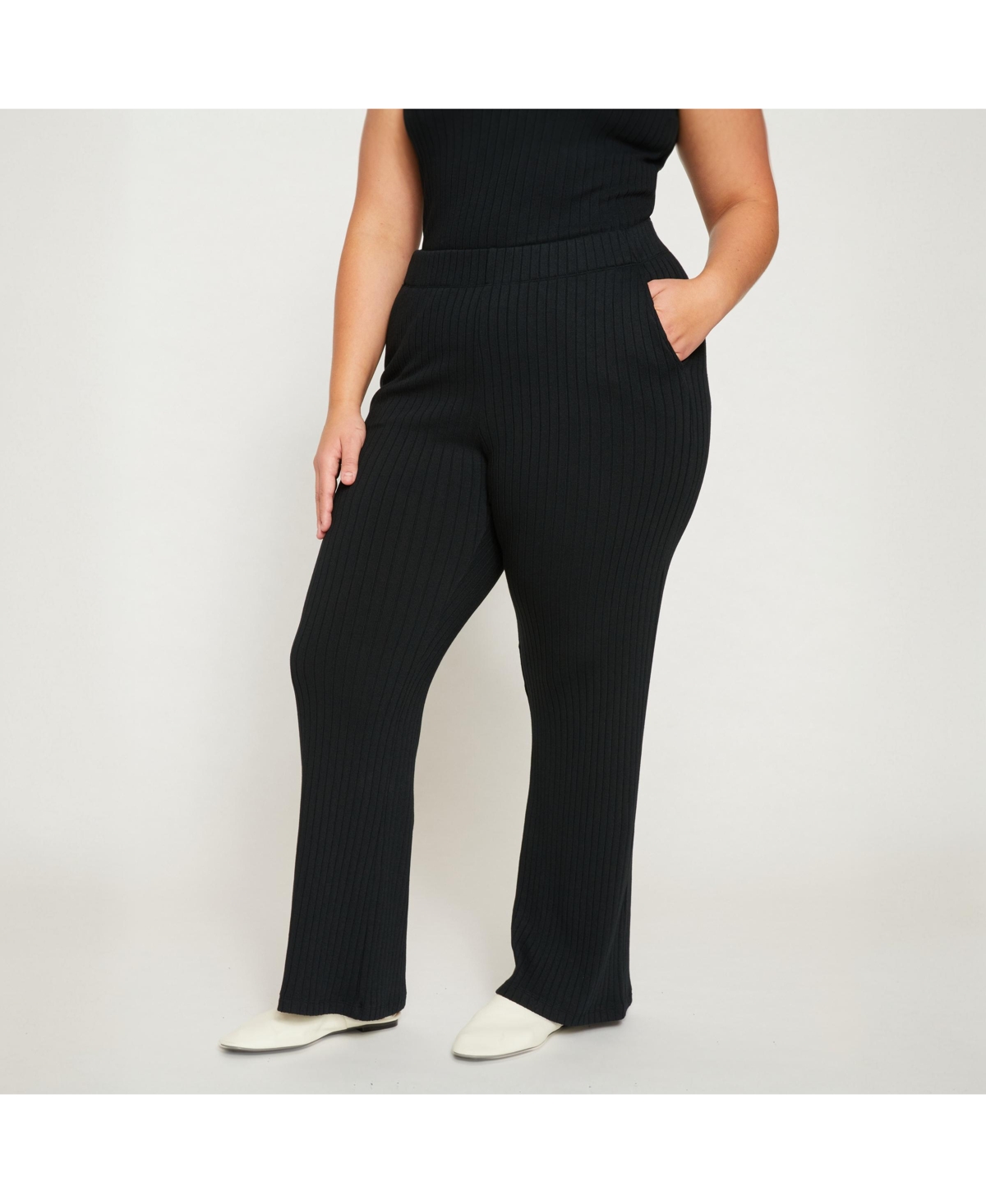 Click here for Universal Standard Womens Plus Size Aspen Rib Wide... prices