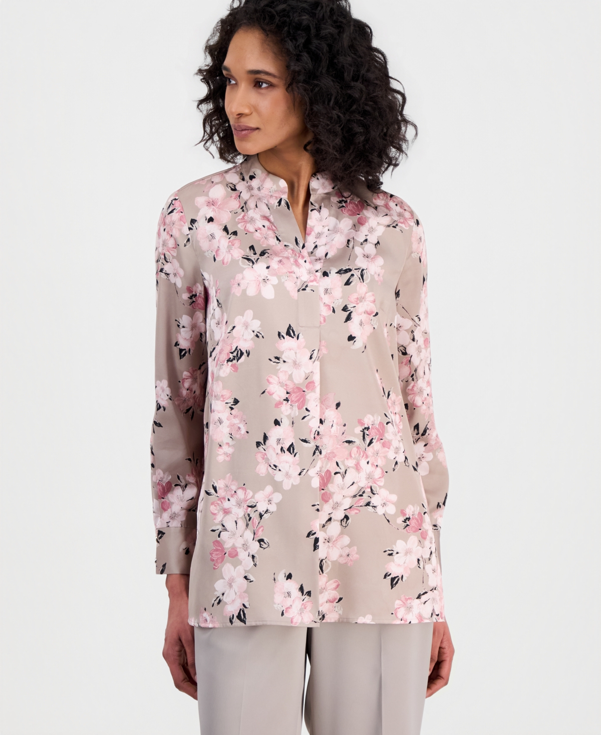 Click here for Anne Klein Womens Long-Sleeve Floral Popover Blous... prices