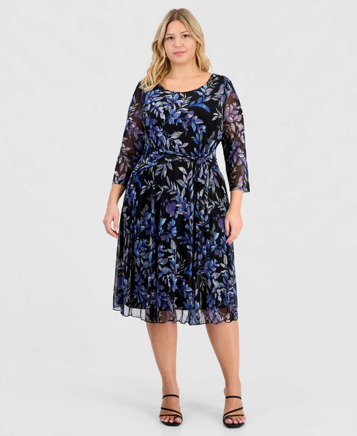 Click here for Connected Plus Size Printed Chiffon Tie-Waist Dres... prices