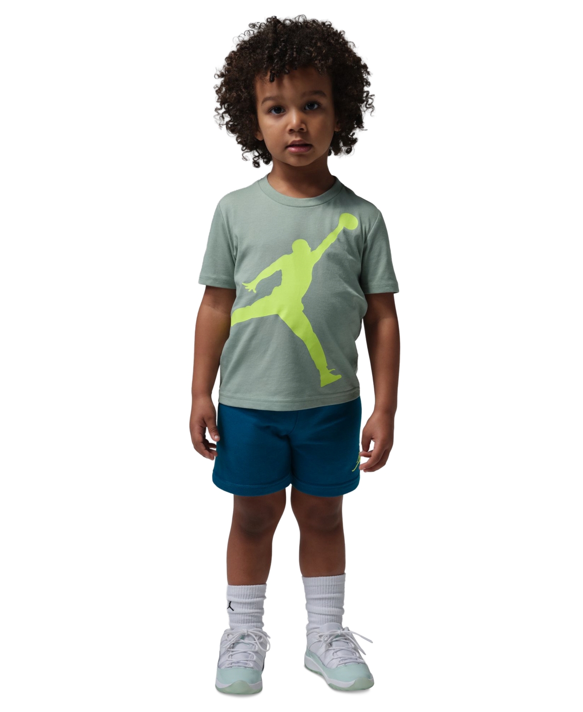 Click here for Jordan Toddler Boys 2-Piece Jumbo Jumpman T-Shirt... prices