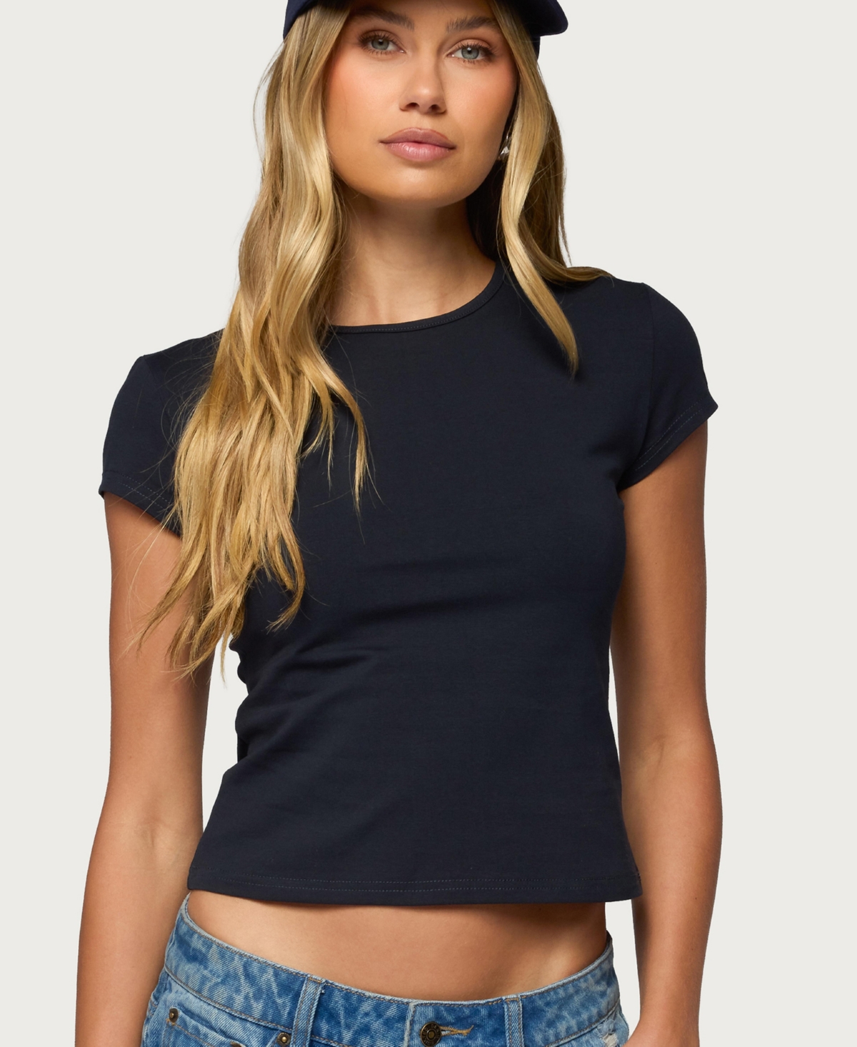 Click here for Edikted Womens Delvina T Shirt - Navy prices