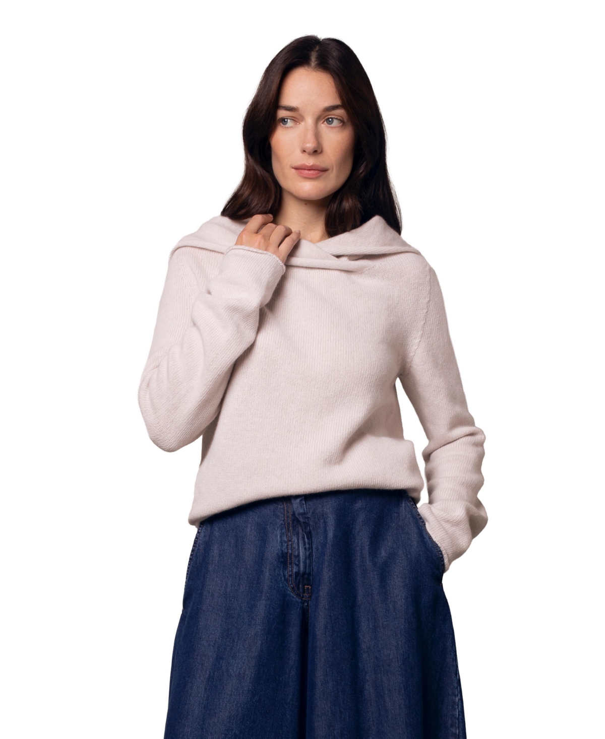 Click here for Celtic & Co. Womens Collared Slouch Jumper - Swans... prices