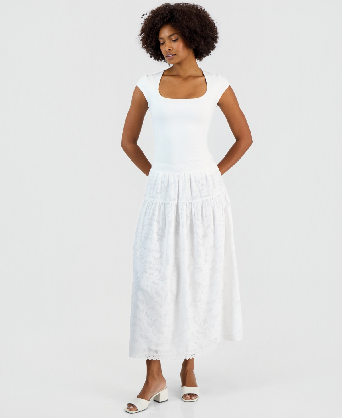 Click here for Vince Camuto Womens Tonal-Print Tiered Lace-Trim M... prices
