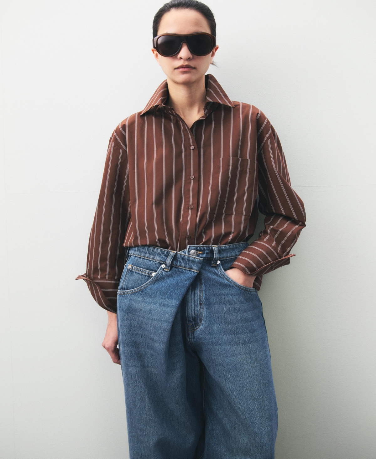 Click here for Mango Womens Mid-Rise Balloon Jeans - Medium Blue prices