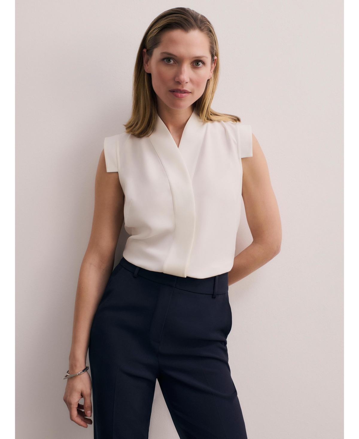 Click here for The Fold Womens Bowery Sleeveless Silk Blouse - Iv... prices