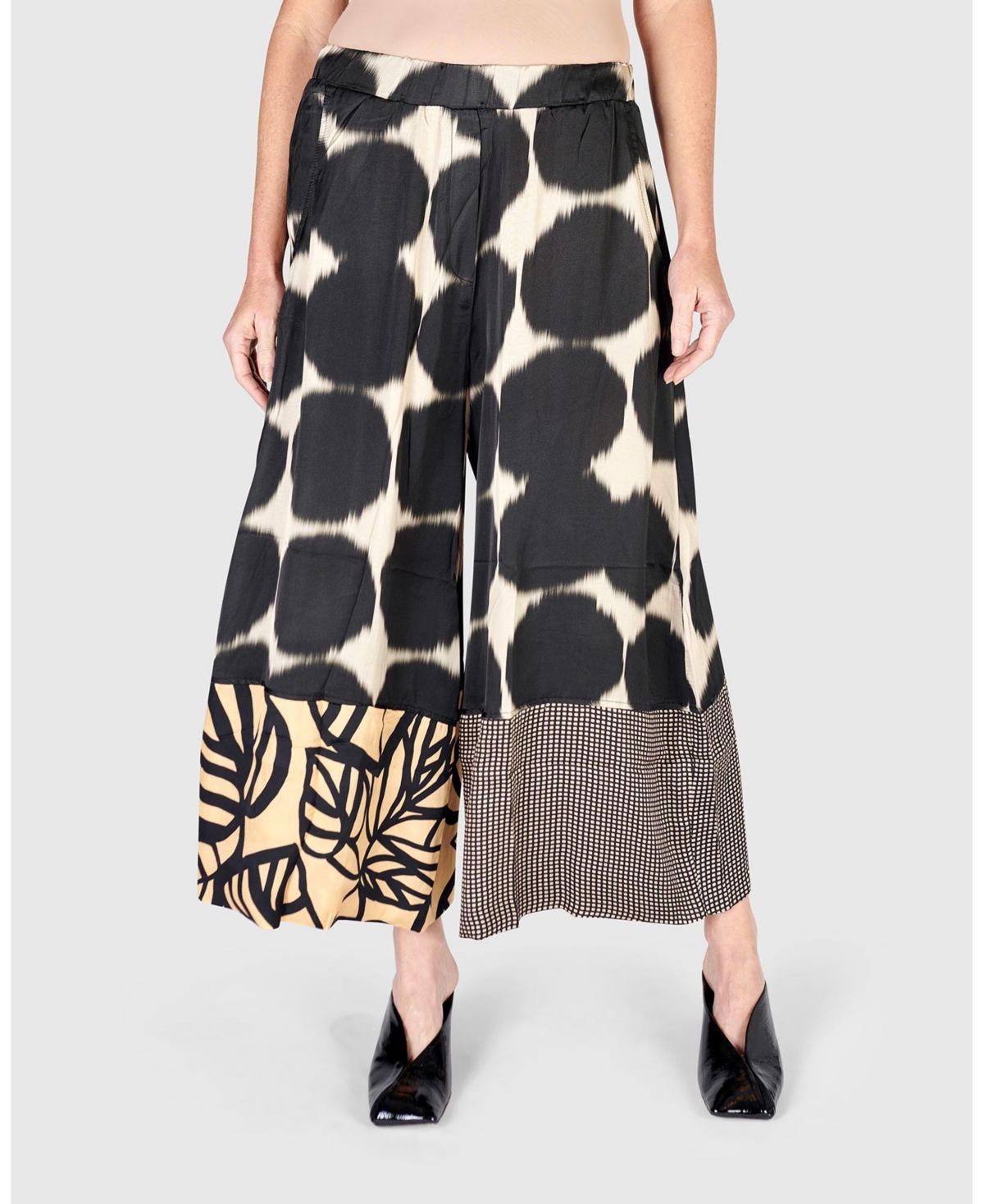 Click here for Alembika Womens Happy-Go-Lucky Pants - Mix prices